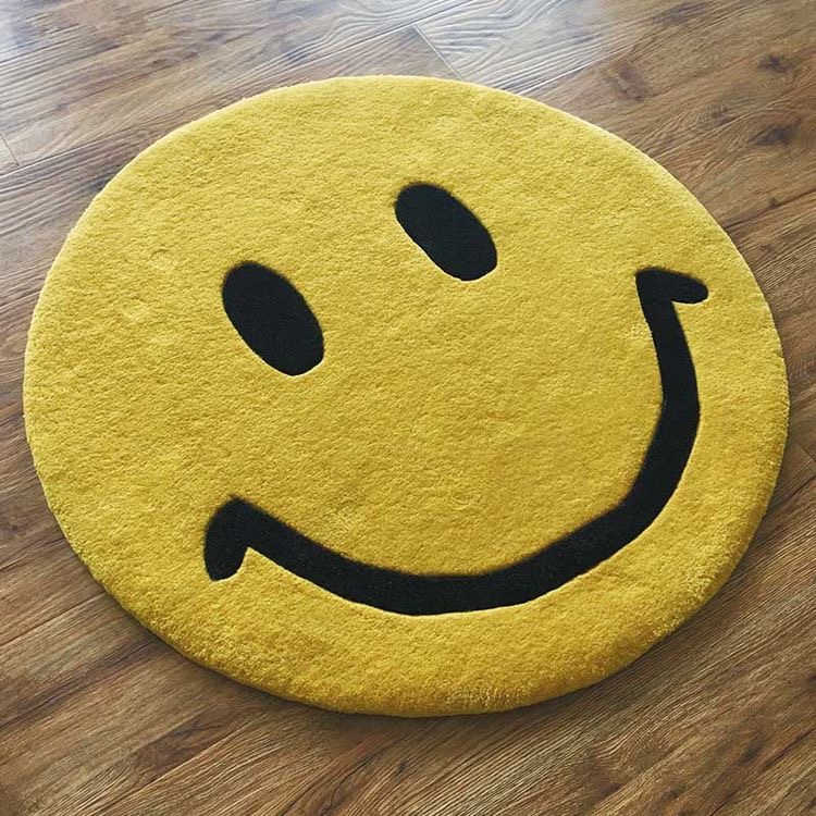 Smiley Emoji Fluffy Bedroom Rug – Cairo99