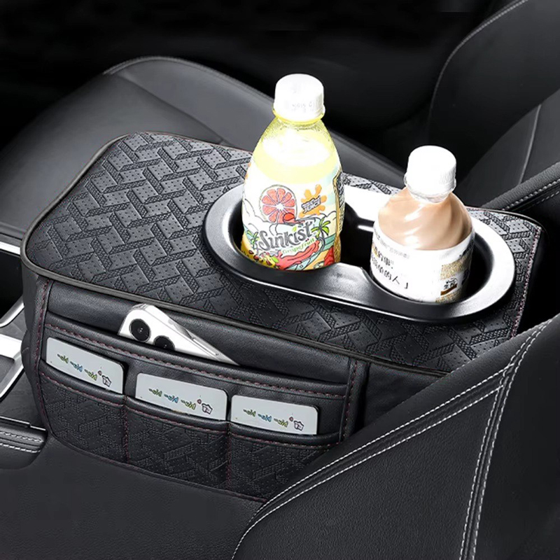 مسند سيارة جلد مبطن مع حامل أكواب مزدوج و منظم جانبي مقسم الي 4 خانات – Cairo99
